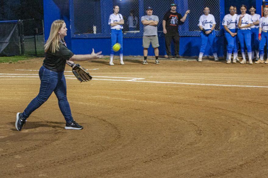 Vernon Lady Yellowjackets Host Destin Lady Sharks Softball – Chipley Bugle